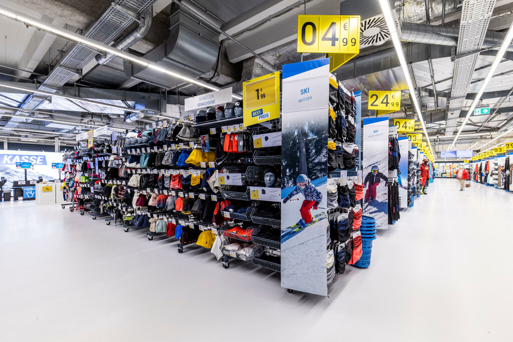 Fitness ve spor ekipmanı firmaları Decathlon Neuss-Rheinpark-Center, Kuzey Ren‑Vestfalya, foto