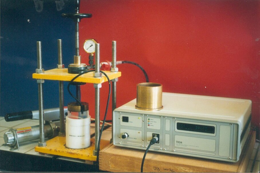 Bahçe ekipmanları ve teknolojileri Dr. U. Schärli Geologie+Geophysik, Tsurikh, foto