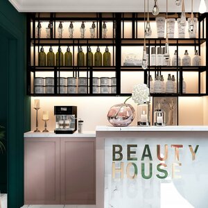 Beauty house (ulitsa Zaslonova No:6), güzellik salonu  Almetyevsk'ten (Elmet'ten)