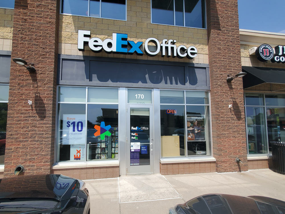Fotokopi dükkanları FedEx Office Print & Ship Center, Minnetonka, foto
