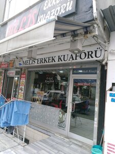 Melis Erkek Kuaförü (İstanbul, Bahçelievler, Yıldırım Beyazıt Cad., 233), berberler  İstanbul'dan