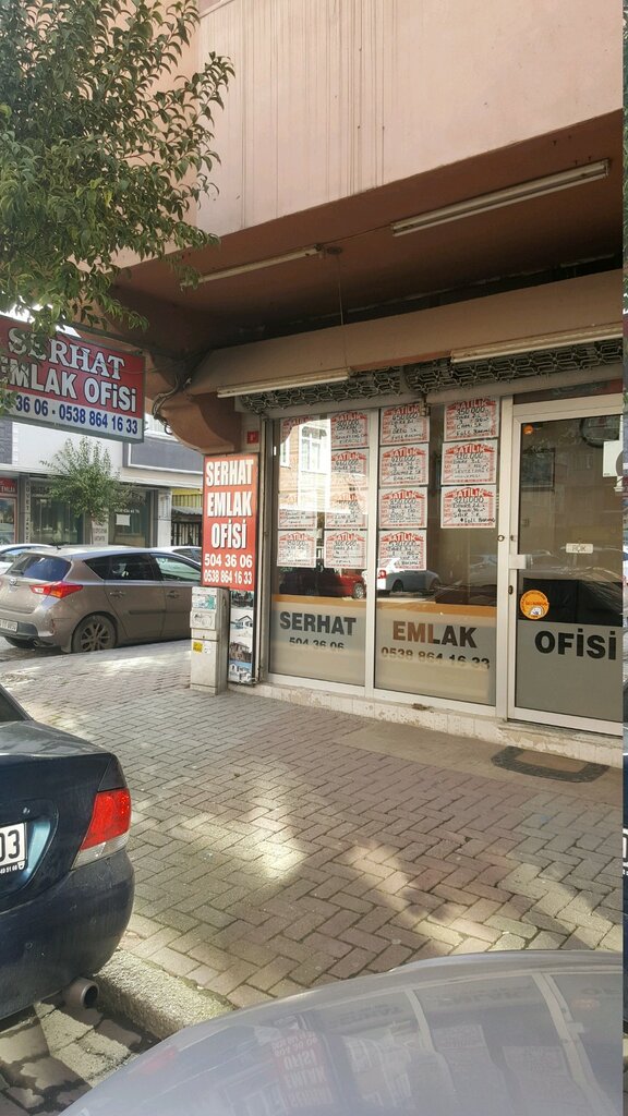 Emlak ofisi Serhat Emlak, İstanbul, foto