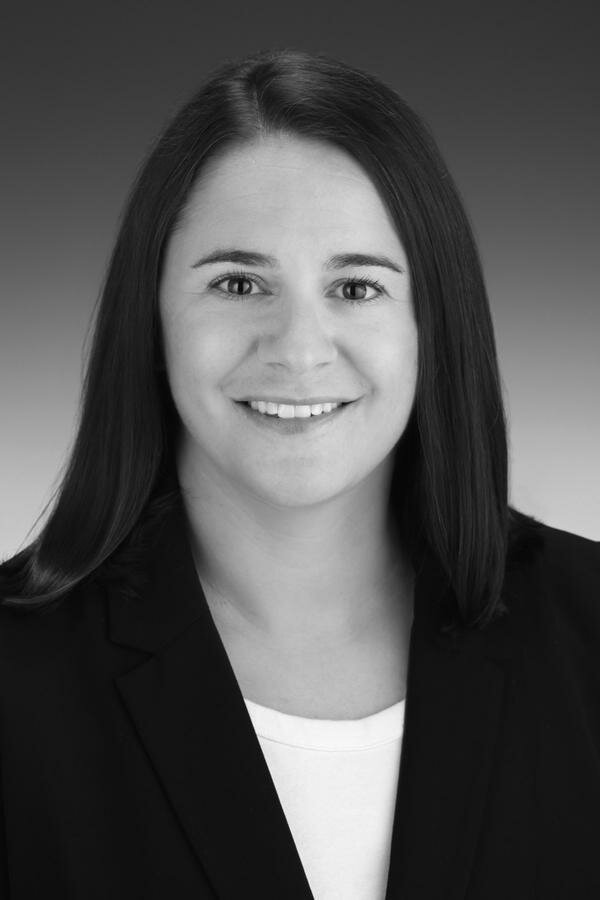 Yatırım fonu firmaları Edward Jones - Financial Advisor: Kelly Luckhaus, Cfp®, Wilmington, foto