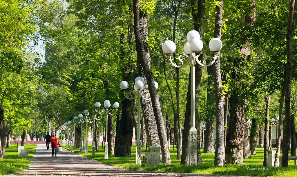 Parklar ve ormanlar K. Ryskulbekov Park, Taraz, foto