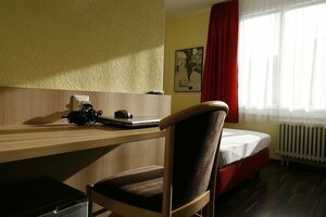 Hotel Derby Interlaken - Action & Relax Hub (Jungfraustrasse No:70, Interlaken), otel  Interlaken'den