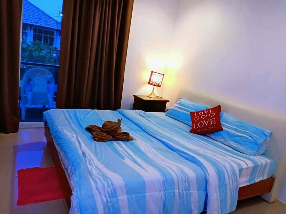 Otel Baan Thapraya Pool Villa by Pinky, Pattaya, foto