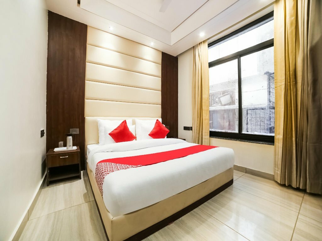 Otel Status Home Stay by Oyo Roos, Dehradun, foto