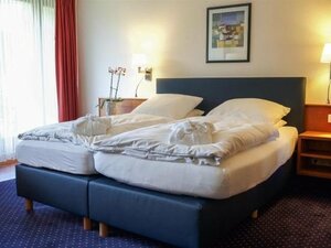 Ringhotel Waldhotel Bärenstein (Bavaria, Wunsiedel i. Fichtelgebirge, Bernstein, 44), otel  Horn‑Bad Meinberg'den