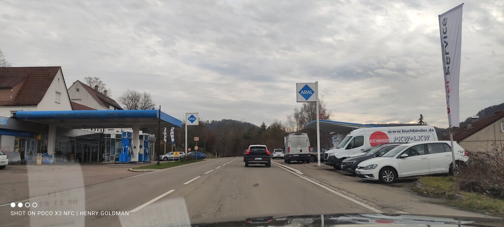 Benzin istasyonu Aral, Baden‑Wurttemberg, foto