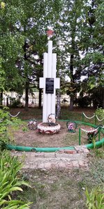 Стела ко Дню Победы в Великой Отечественной войне (Saratov Region, Marksovskiy rayon, Kirovskoye munitsipalnoye obrazovaniye, selo Furmanovo), anıt, heykel  Saratovskaya oblastından