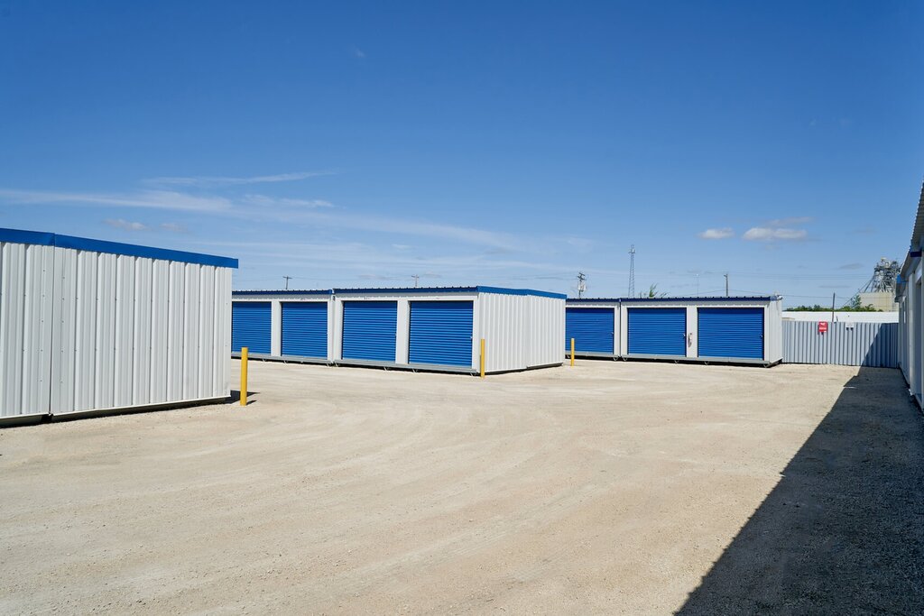 Depo hizmetleri Access Storage - Winnipeg East, Winnipeg, foto