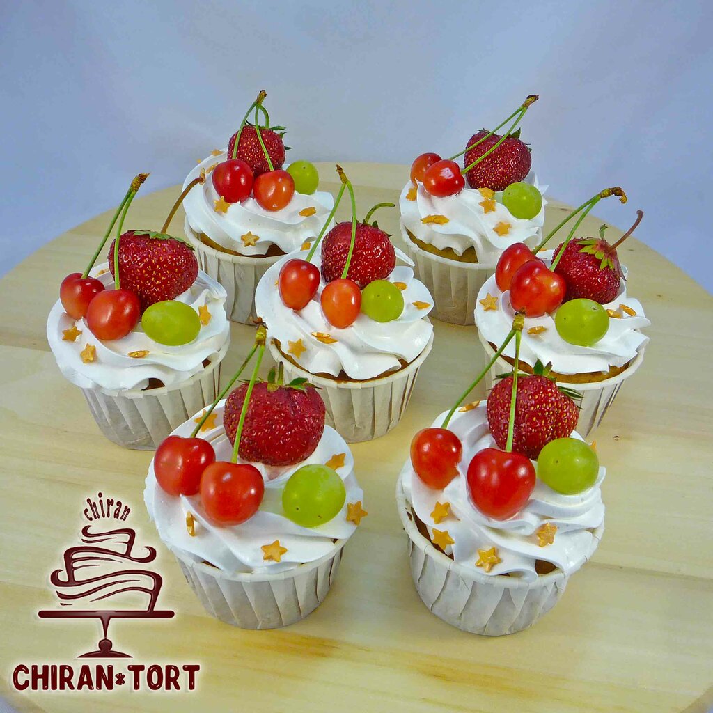 Pasta, şekerleme ve tatlı Chiran_tort, Volgograd, foto