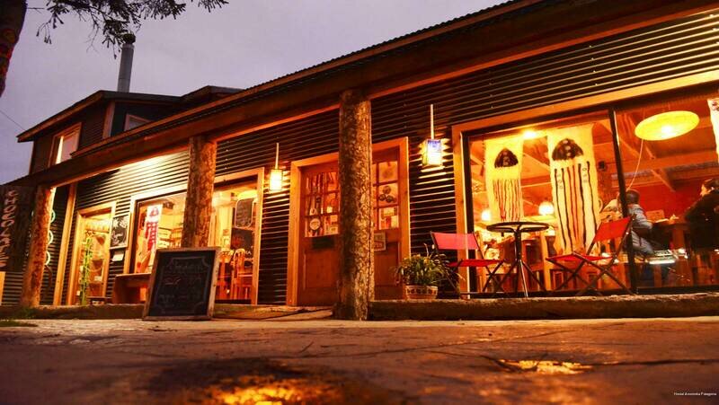 Kafe Amerindia, Cafetería y Sandwicheria, Dünya, foto