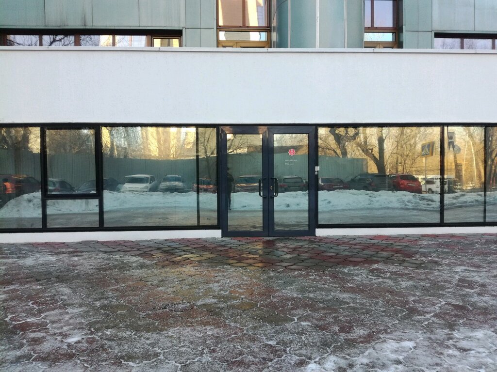 Gazete ve dergiler Kolesa, Almatı, foto