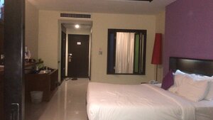 Phuvaree  (20/45-49 Siriraj Road., Patong Beach, Kathu, Phuket ), otel