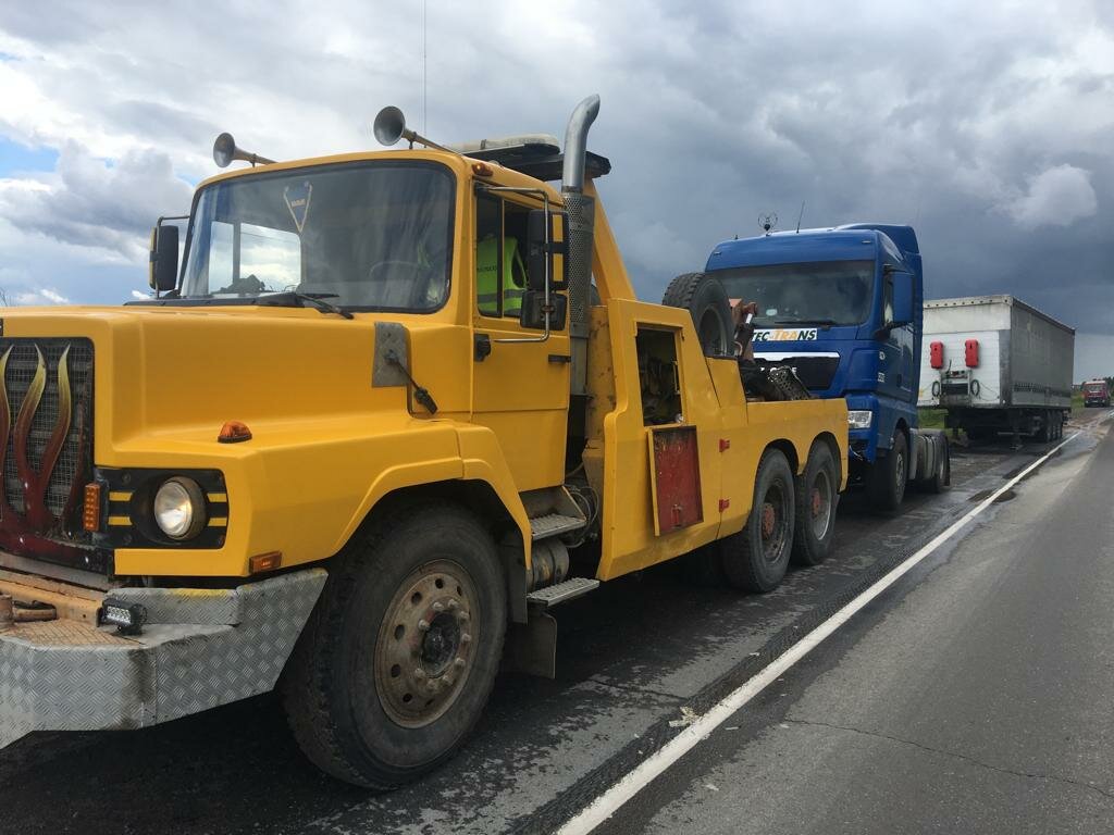 Yük taşımacılığı Inter-AvtoSpetstekhnika, Tiumen, foto