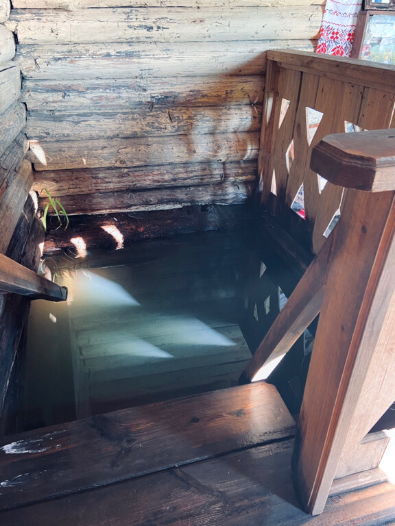 Pınar, çay Spring, stream, Kalujskaya oblastı, foto