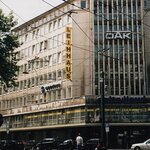 Grüne's Leihhäuser Düsseldorf Hauptbahnhof (Graf-Adolf-Straße No:89, Düsseldorf), rehincilik  Düsseldorf'tan