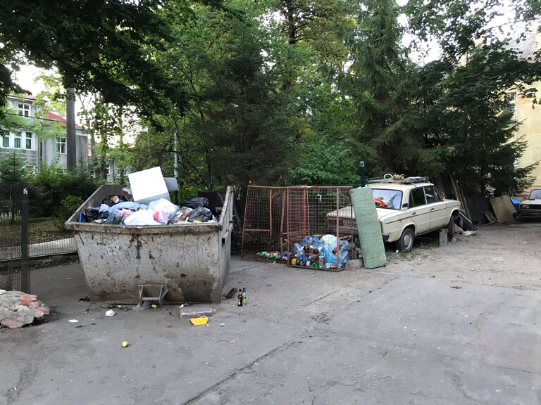 Çöp alanları Trash and garbage disposal area, Kaliningrad, foto