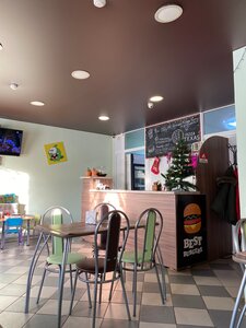 Техас (Krasilnikova Street No:7, selo Alnashi), kafe  Udmurtiya'dan