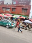 Farah (Brazzaville, Commune de Bacongo, Rue Raymond Paillet Bacongo), pazarlar ve çarşılar  Brazzaville'den