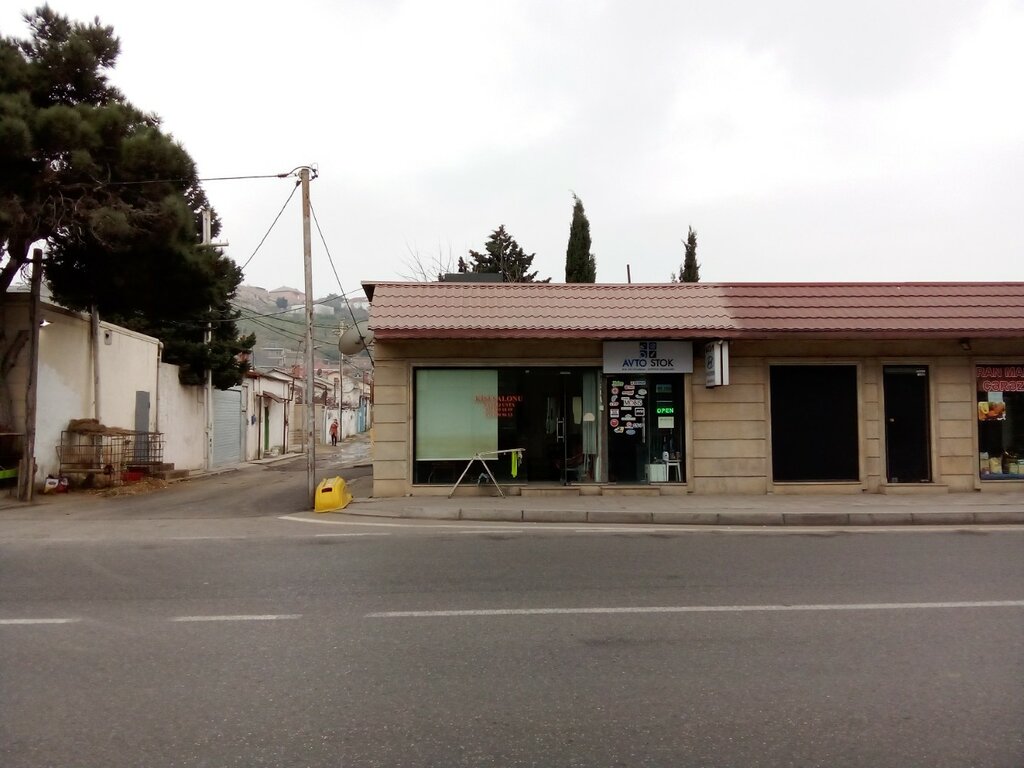 Otomobil yedek parçaları Avto stok, Bakü, foto
