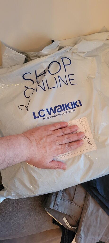 Giyim mağazası LC Waikiki Türkiye, Moskova, foto