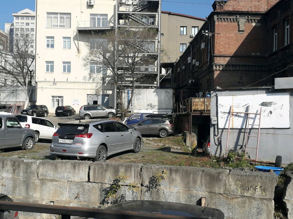 Otoparklar Parking lot, Vladivostok, foto