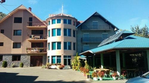 Otel Hotel Karavan, Dünya, foto