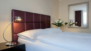 Victor's Residenz-Hotel Frankenthal (Mina-Karcher-Platz No:1, Ludwigshafen am Rhein), otel  Frankenthal'dan