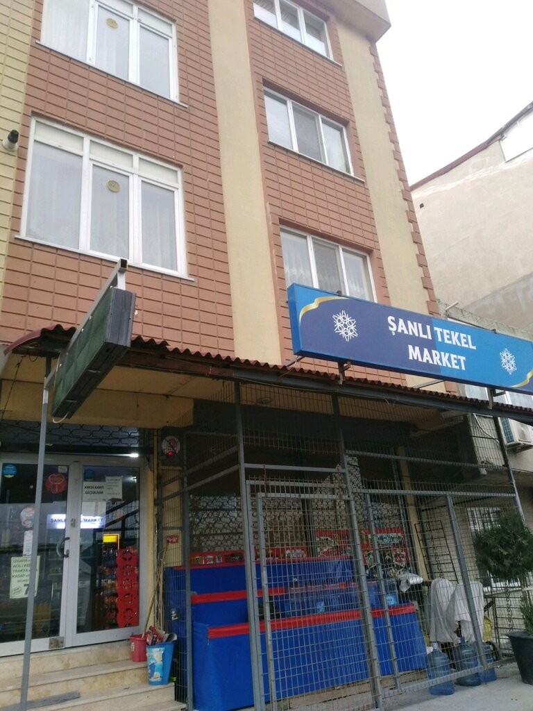 Alkollü içecekler Şanlı Tekel Market, İstanbul, foto