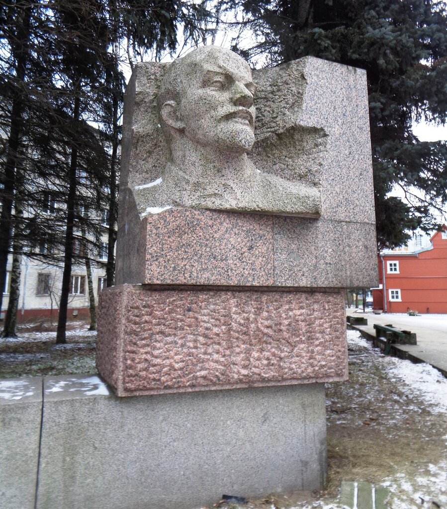 Anıt, heykel Революционерам Невской заставы, Saint‑Petersburg, foto