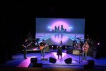 ДШИ №1, концертный зал (bulvar Strizhova No:2), konser salonları  Nadym'dan