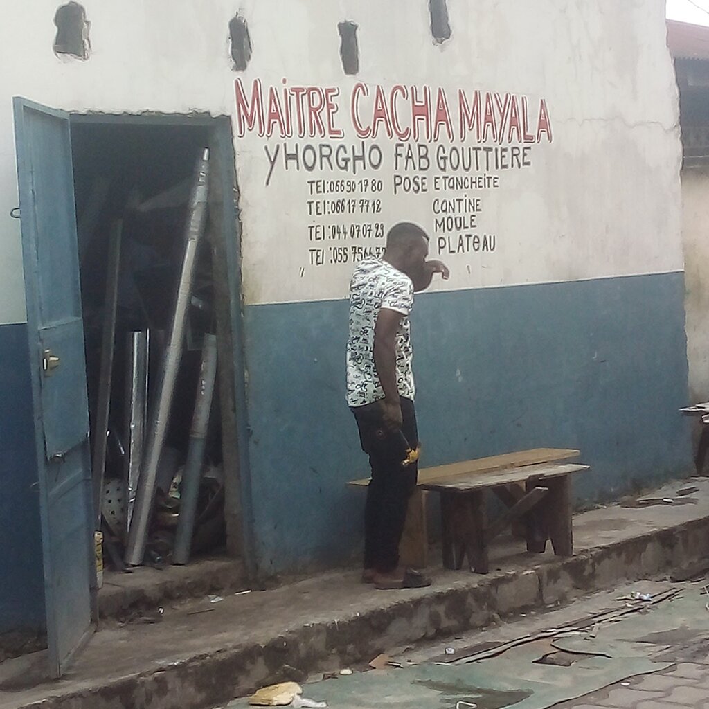 i̇nşaat malzemeleri toptan Maitre Cacha Mayaka, Brazzaville, foto