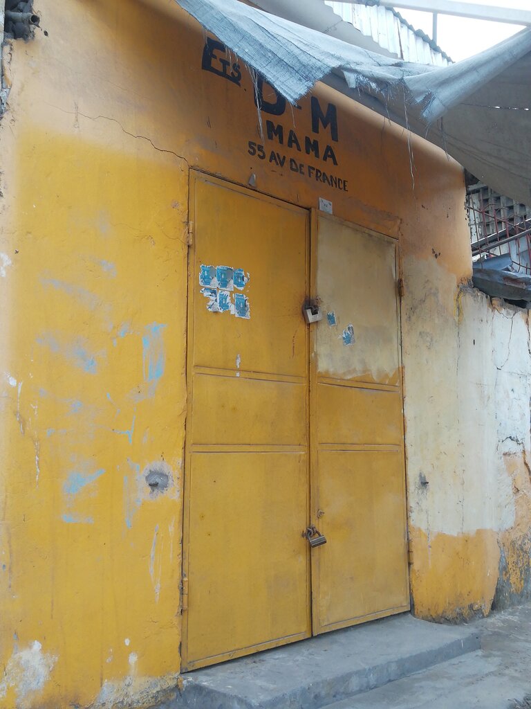 Giyim mağazası Ets DM, Brazzaville, foto