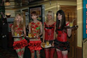 River Palace (Kyiv, Naberezhne Highway), bar  Kiev'den