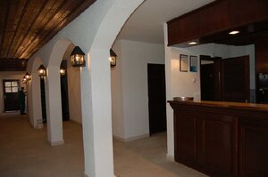 Dvori Balsica (obshchina Ultsin, Ulcinj), otel  Ulcinj'den
