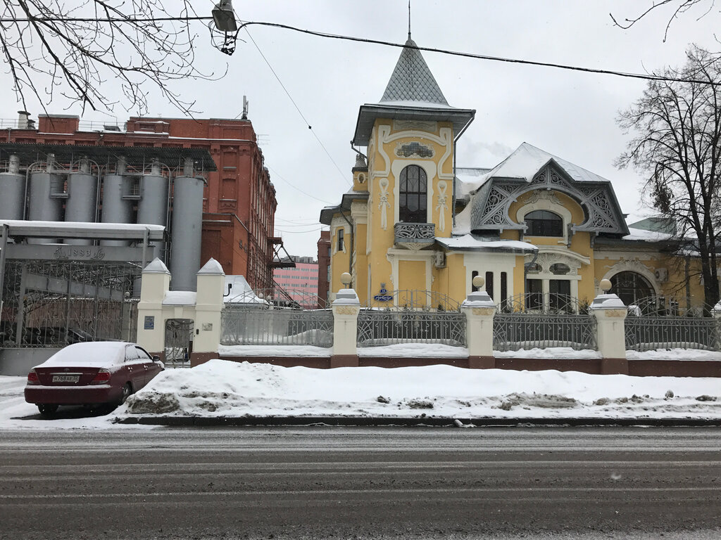 Anıt, heykel Дом управляющего при конфетной и макаронной фабриках И. Л. Динга, Moskova, foto