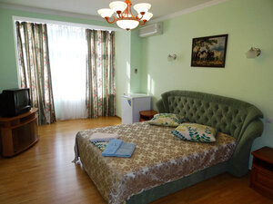 Evropa Mini-Hotel (улица Гагариной No:25/107, посёлок Утёс), otel  Kırım Cumhuriyeti'nden
