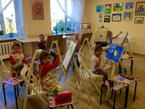 Art-studiya Da Vinci (проспект Перемоги No:139), hobi kulüpleri  Chernigov'dan