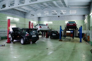 Komplitavto ChTPUP (vulica Jakuba Kolasa No:5Д, Ashmiany), otomobil servisi  Grodnenskaya oblastından