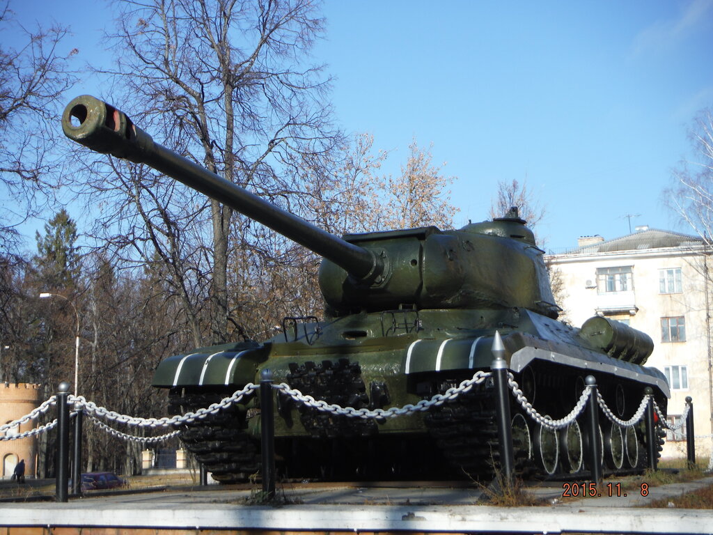 Teknoloji anıtı Тяжёлый танк ИС-2, Sarov, foto