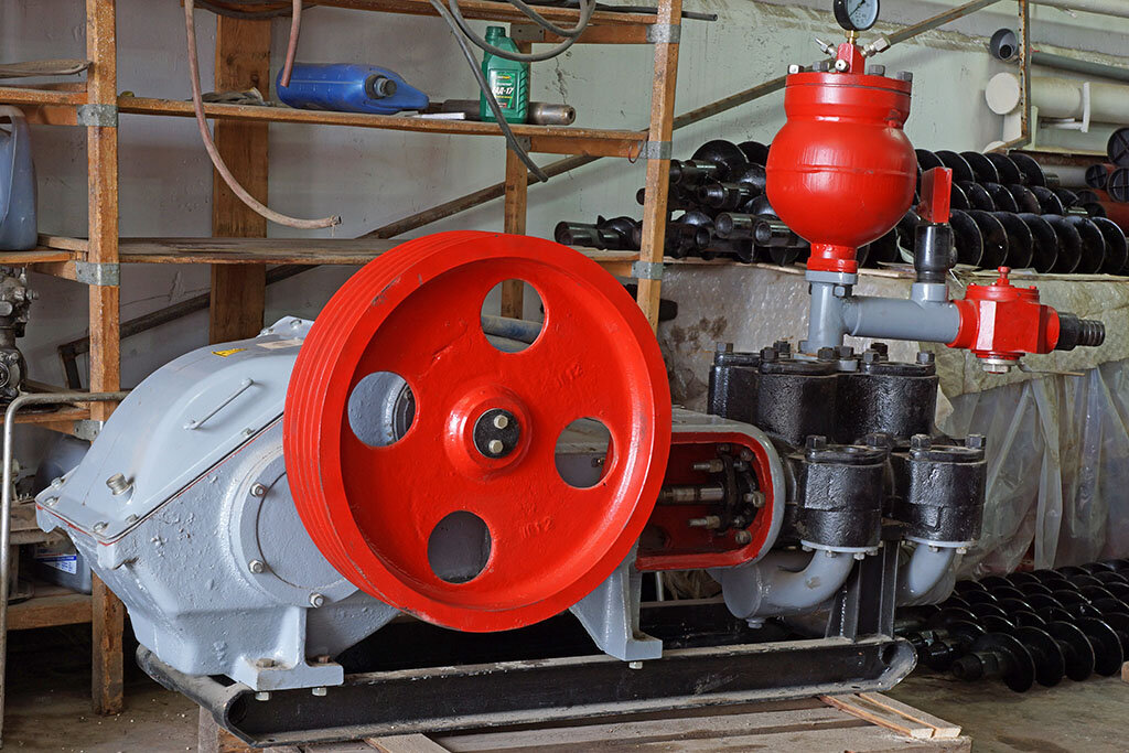 Yol yapım ekipmanları Uralsbytpostavka, Çeliabinskaya oblastı, foto