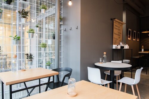 The table restaurant store