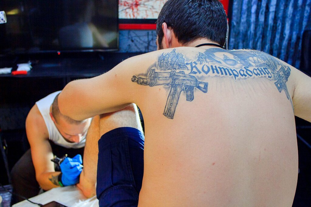 Dövmeciler Tattoo studio Kontrabanda, Moskova, foto