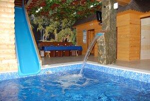 Rayskiy Bereg (Selskaya Bogorodskaya ulitsa No:53), otel  Ufa'dan