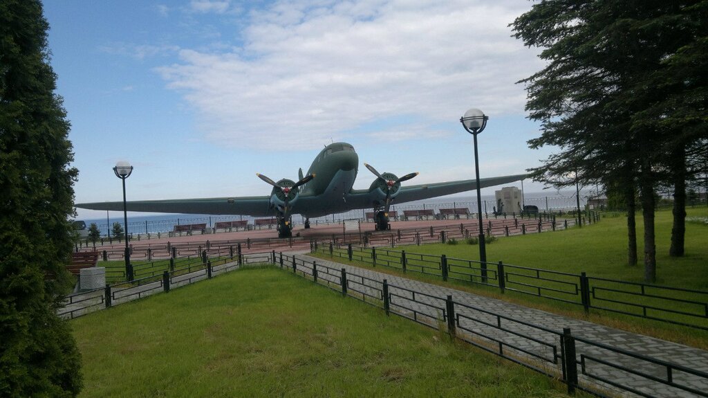 Teknoloji anıtı Самолëт Ли-2Т, Saint‑Petersburg ve Leningradskaya oblastı, foto