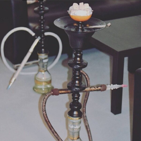 Nargile kafeler Kalyannaya Lavrika Lounge, Murino, foto