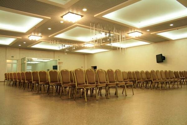 Otel Konferents Kholl Irpen, Irpen, foto