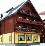 Villa La Krechunu (Karpatska vulytsia No:130), otel  Yaremcha'dan